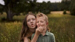 Sepupu Bahasa Inggrisnya Apa? Ini Penjelasan dan Kosakata Lainnya